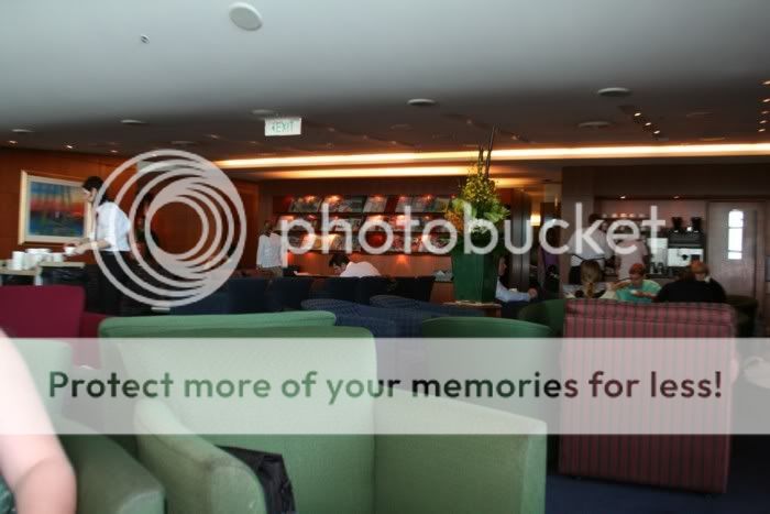 QF175 BNE-LAX With Pics - Airliners.net