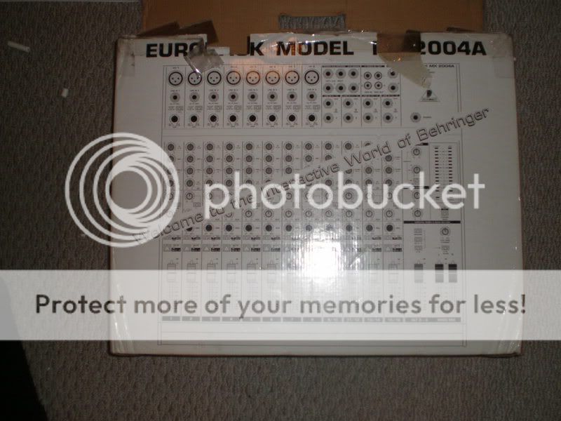 FT BEHRINGER EURORACK MX2004A - Live Gear - Harmony Central