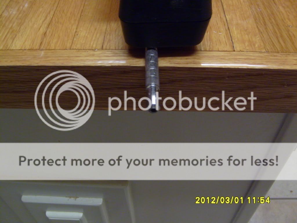 Centering screws in countersunk hinges | Woodworking Talk